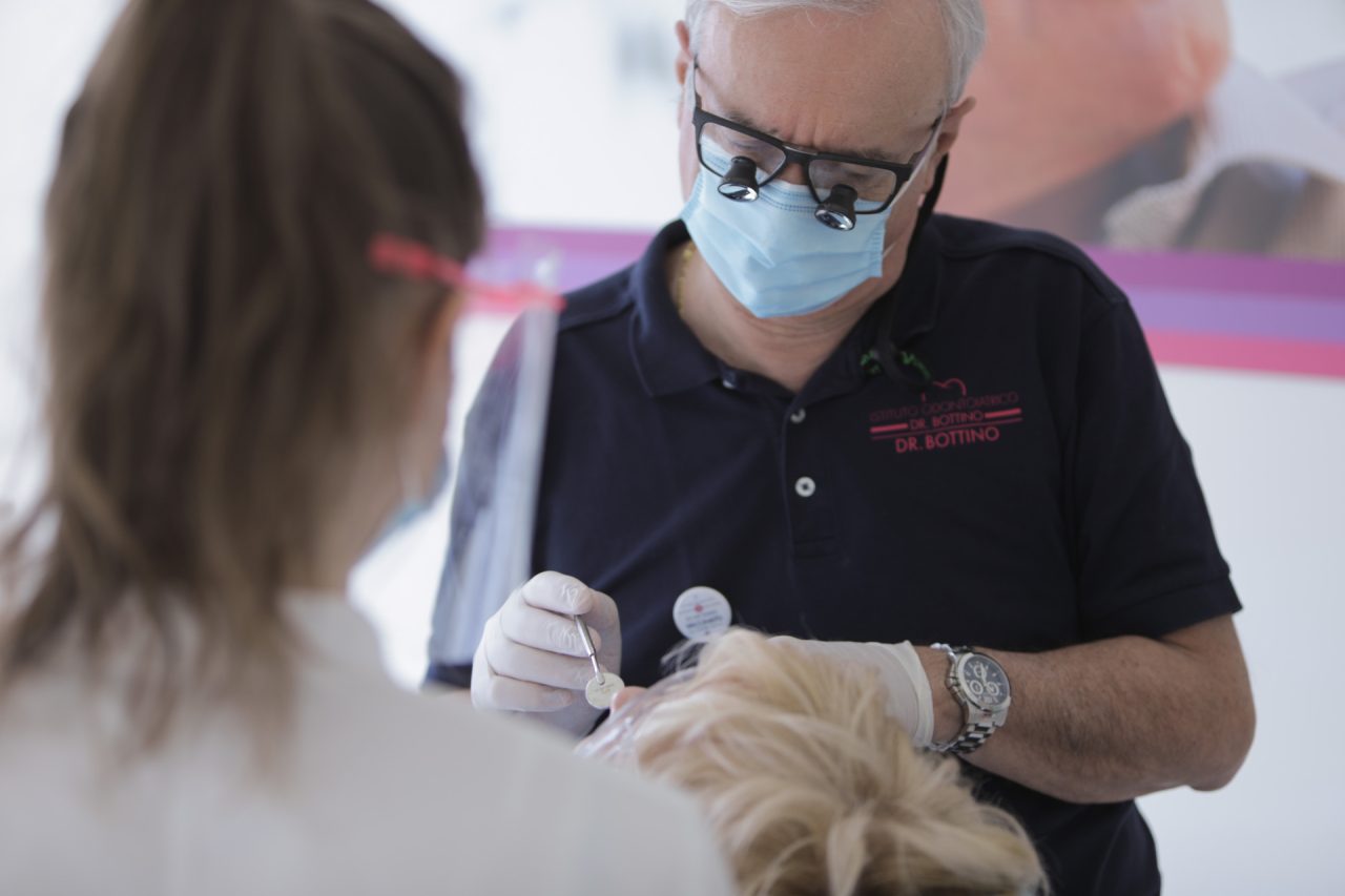 Dottor Bottino - Medico chirurgo esperto in Implantologia